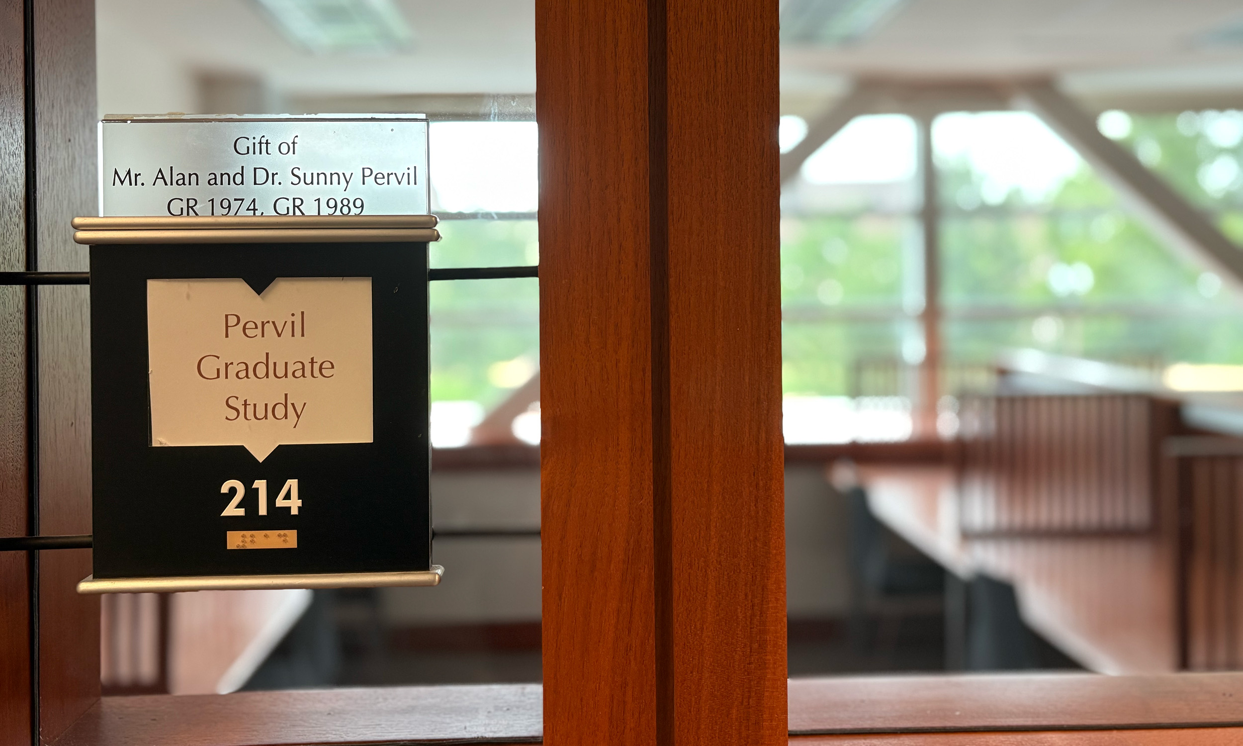 Graduate Study Room 214 - WashU Libraries