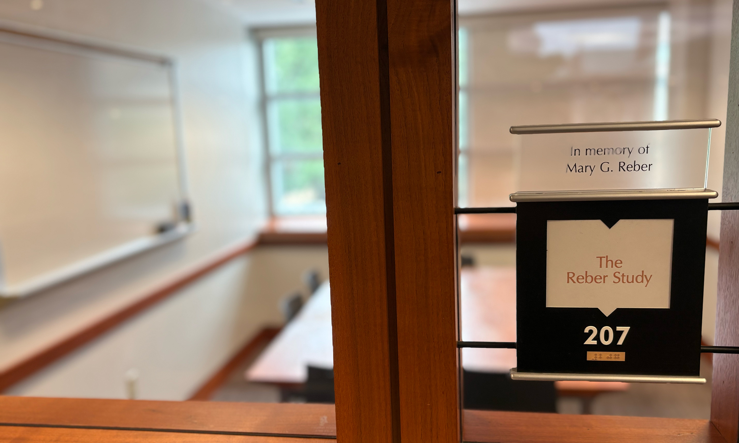 Reber Group Study Room 207 - WashU Libraries
